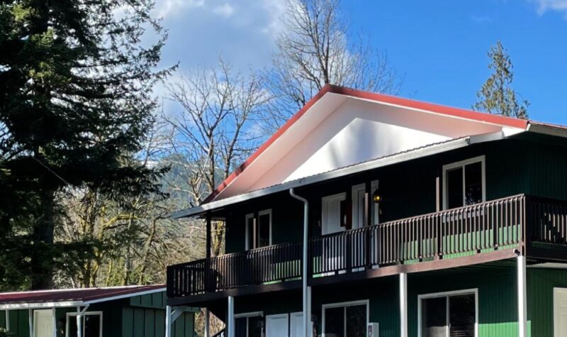 Lone Fir Resort photos and floor plans for accommodations